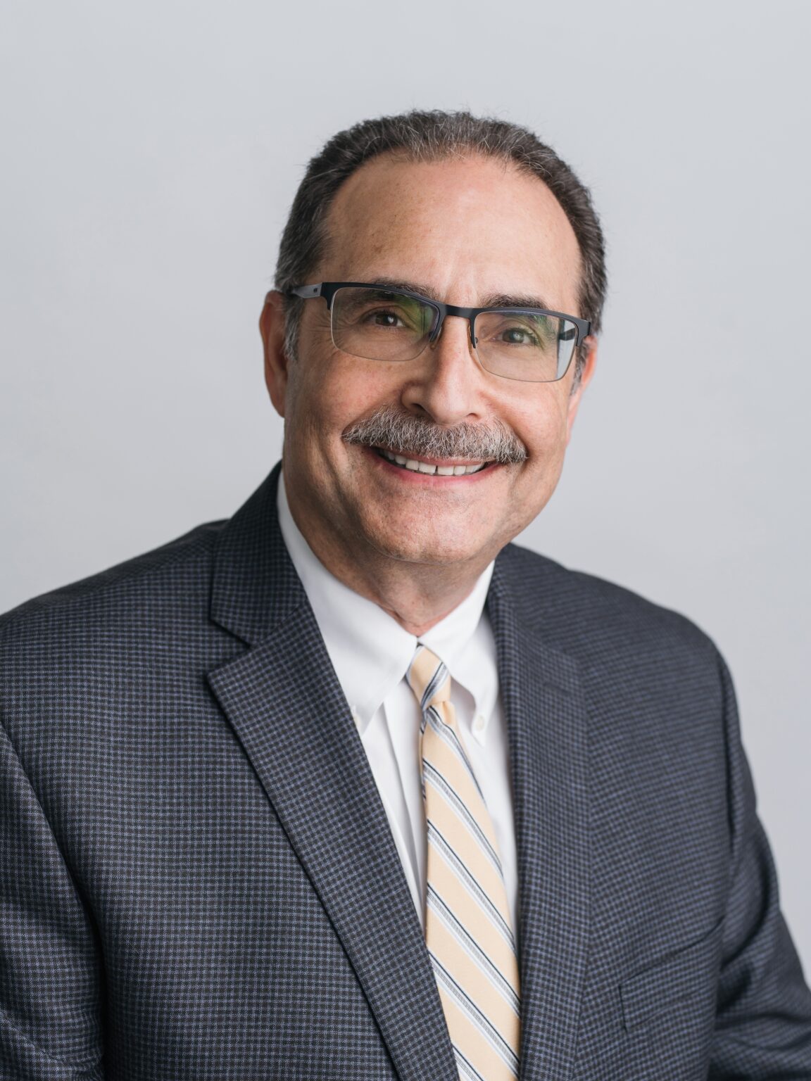 Who's Who in Central/South Texas: Larry S. Schlesinger, M.D. - BioMedSA